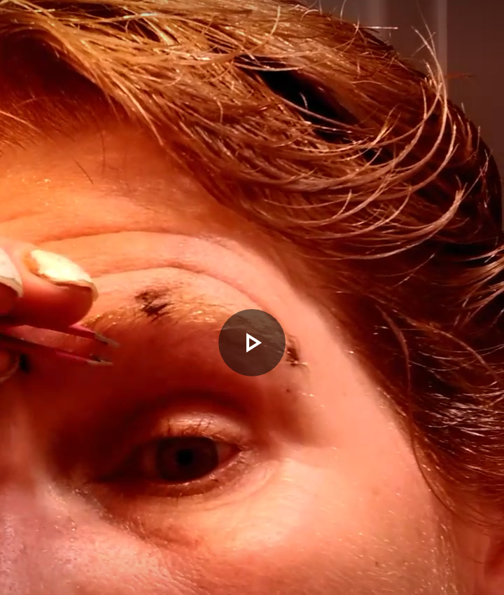 How I managed my unruly eyebrows during a pandemic.